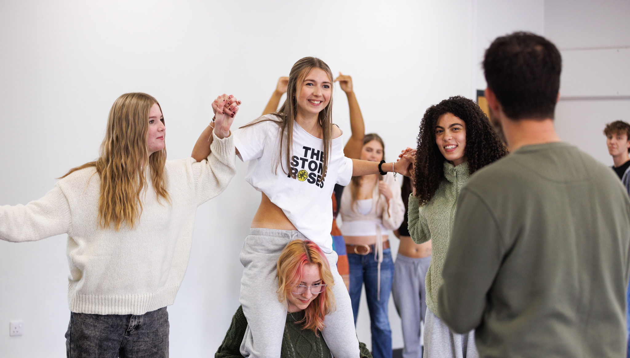 Mischief Theatre comes to UYA - Urban Young Actors